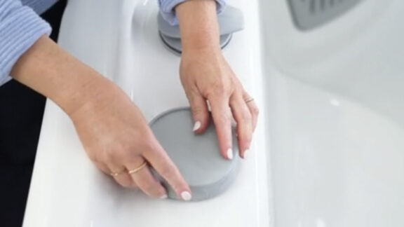 FreshWater® IQ - Smart Saltwater Monitor for Hot Tubs - Hot Spring Spas